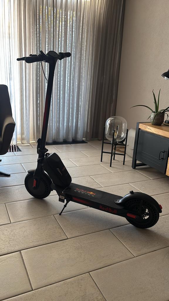 ≥ Red Bull E-step 30 km/u - Accu Upgrade — Steps — Marktplaats