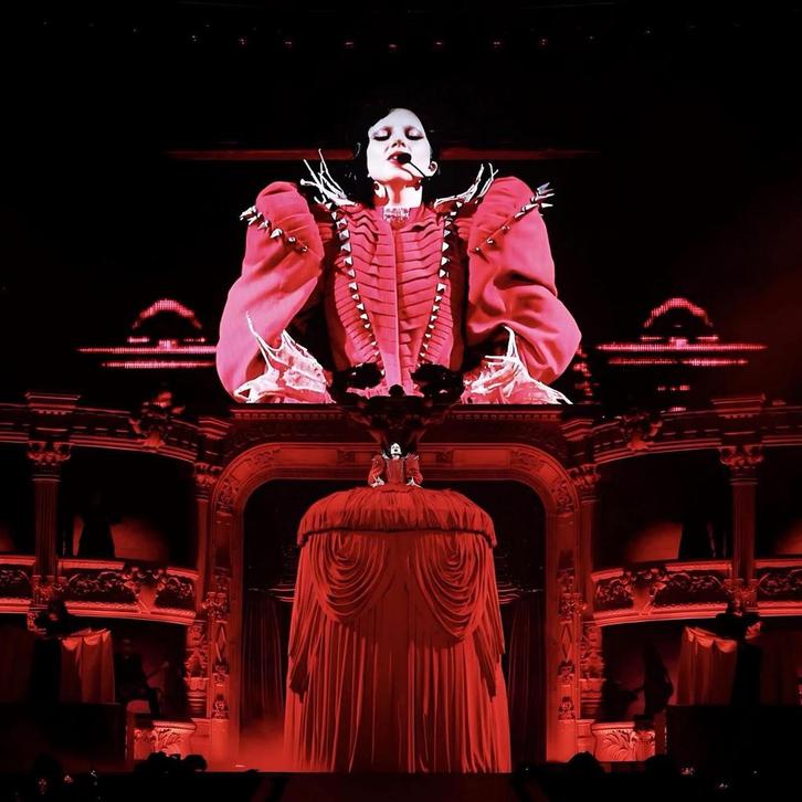 ≥ Swap: GC Mayhem Ball Lady Gaga Antwerpen tegen staanplaatsen ...