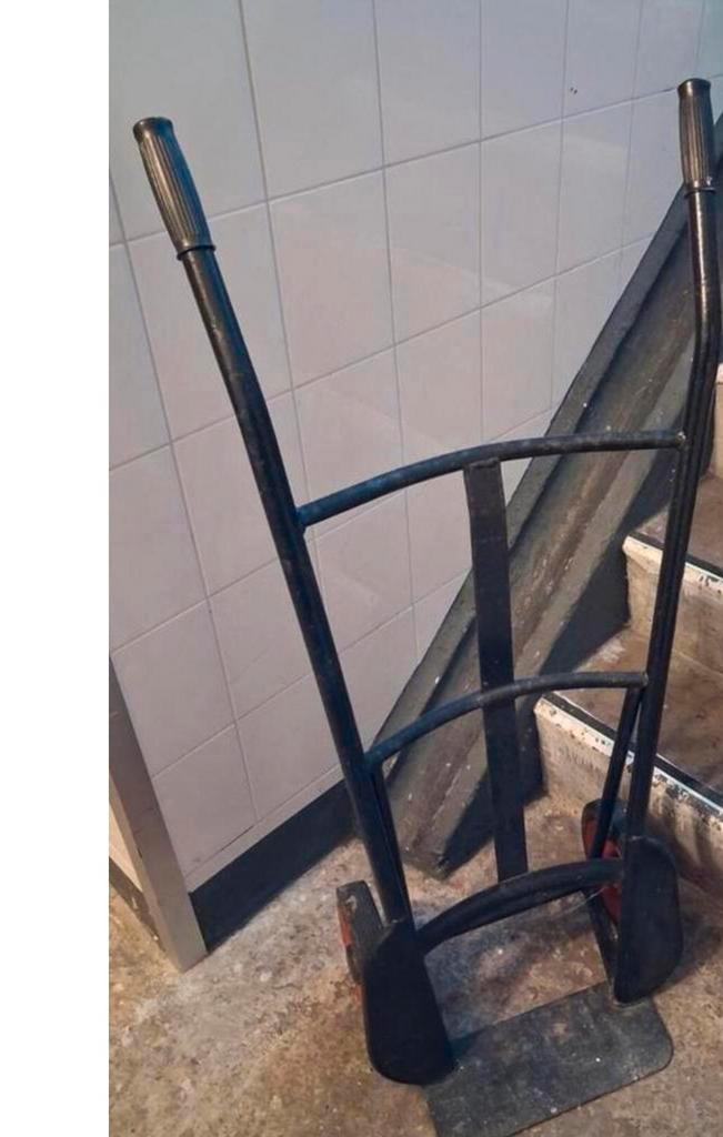 ≥ Solide Steekwagen met ijzeren wieltjes — Transportwagens — Marktplaats