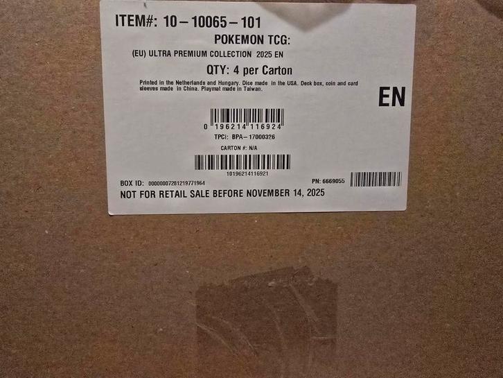 ≥ CASE - Mega Charizard X ex Ultra-Premium Collection — Netwerk ...