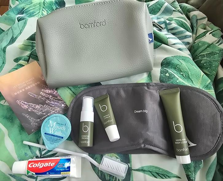 ≥ NIEUW Bamford toilettasje - Cathay Pacific Business Class ...