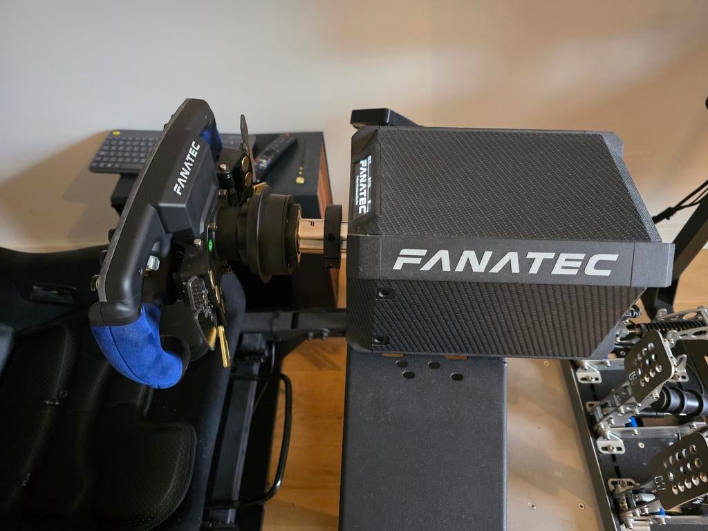≥ Fanatec Podium DD1 + Podium F1 Wheel (blauwe grips) + QR2 ...