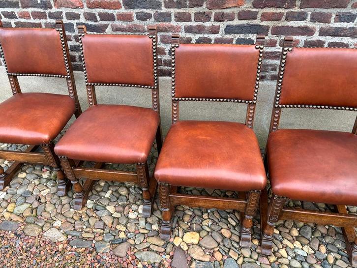 ≥ 6 Eikenhouten Eetkamerstoelen - 4 zonder, 2 met leuning — Antiek ...