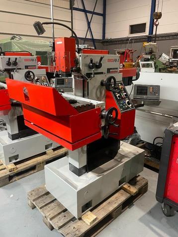 ≥ 2 x EMCO freesmachine type EM FB-3 2004 zeer nette staat ...